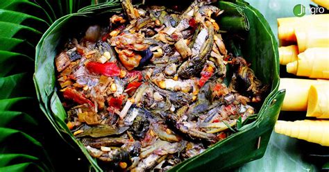 เมนูอาหารอิสานรับหน้าฝน กับ หมกฮวก Food