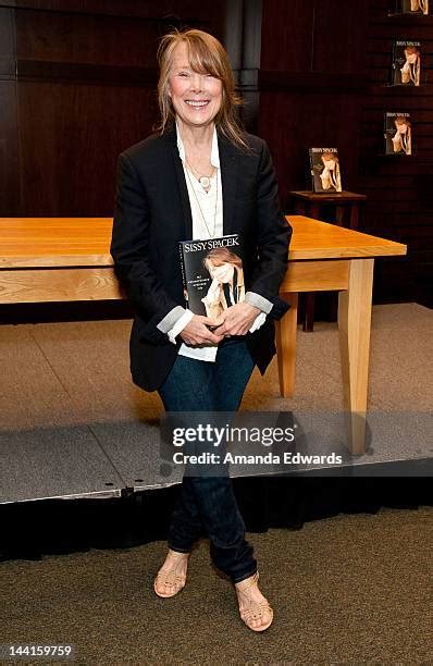 Sissy Spacek Book Signing For My Extraordinary Ordinary Life Photos And