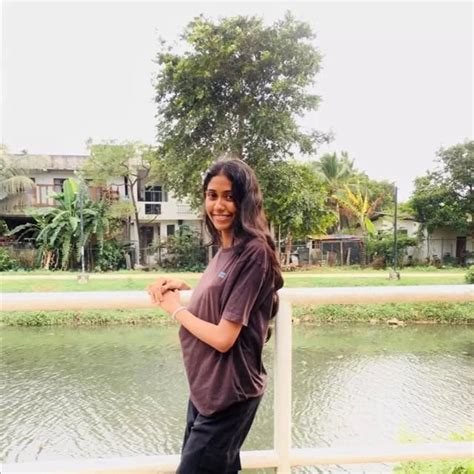 Shani Silva Shani Silva Threads Say More