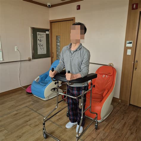 2024 05 23 행복한동행노인요양원 4층 기능회복훈련 신체능력증진