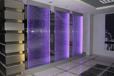 Водопад на стену с подсветкой фото и картинки Abrakadabra Fun