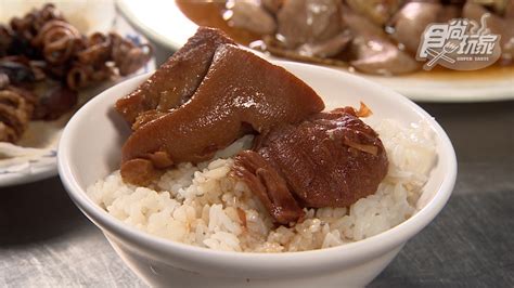 想吃先抽號碼牌高雄40年老店腿庫只賣宵夜場老饕必點南部限定炒魚腸 食尚玩家