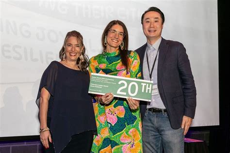 Hoʻomaikaʻi Hapas Ed Anne Frederick In Receiving The Visionary Leader Award At Hester Streets