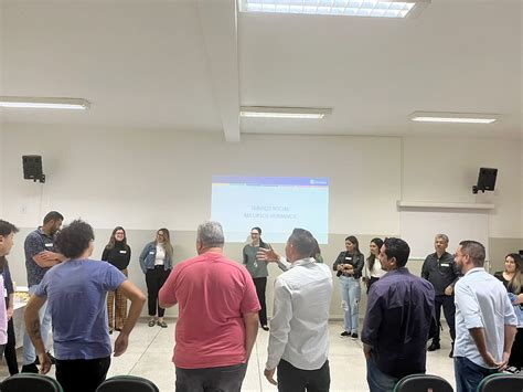 Prefeitura integra 18 novos servidores públicos Prefeitura de Louveira