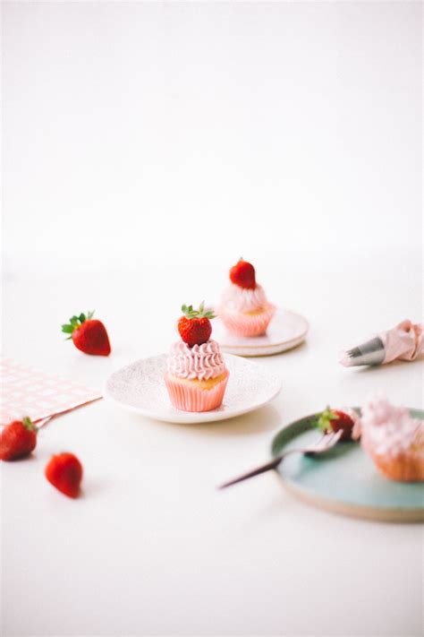 Strawberry Swiss Meringue Buttercream Recipe Freeze Dried Strawberry