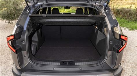 Third Generation Renault Duster Officially Revealed Pilot On Wheels