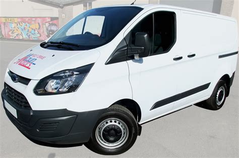 Maun Motors Self Drive Curtain Side Truck Rental 7 5 Tonne Tautliner