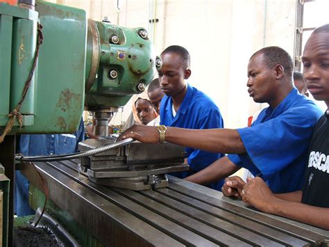 École Des Mines De Lindustrie Et De La Géologie Edukiya