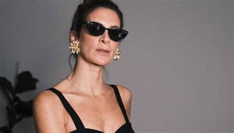 Matilde Breyner A Praia De Manhã Tem Outro Encanto