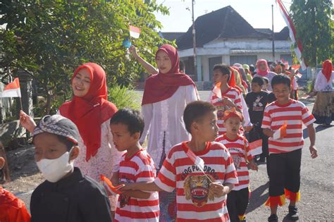 KARNAVAL PAWAI BUDAYA DALAM RANGKA HUT RI YANG KE SLBN BANJARSARI