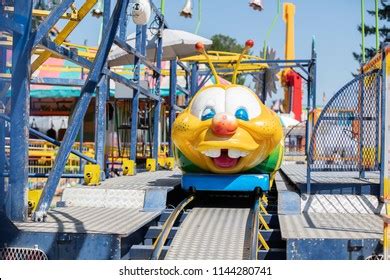 33 Imágenes De Caterpillar Roller Coaster Imágenes Fotos Y Vectores