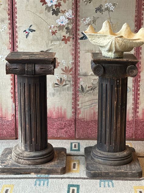 Pair Of Large Rustic Heavy Wooden Decorative Columns Litten Tree Antiques