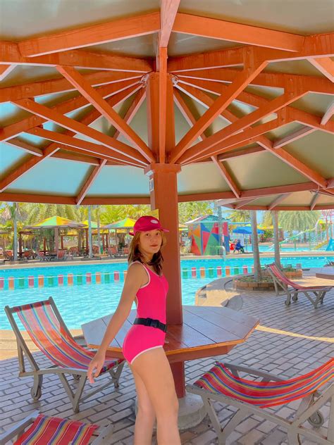 ไปเที่ยวสวนน้ำติดทะเลแบงค์แดงใบเดียวก็ไปได้💦🌊 แกลเลอรีที่โพสต์โดย