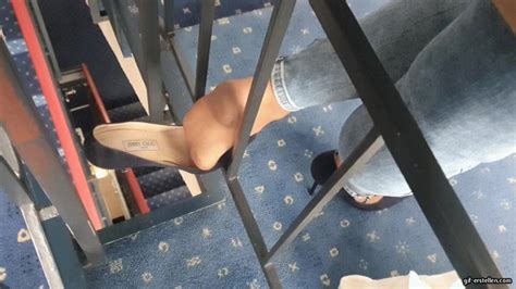 Dipping Shoeplay And Losing Shoe Hd Mp4 1920x1080 Helenas Feet High