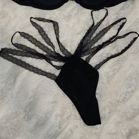 Sexy Lacey Set Bra Is A 34b Push Up Straps Are Depop