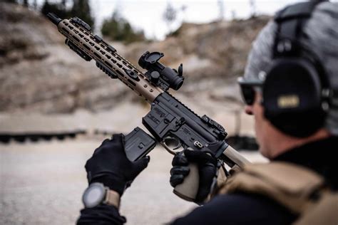 Basic Shooter Training Pistol And Assault Rifle Lynx Pro