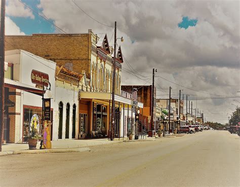 Luling Main Street