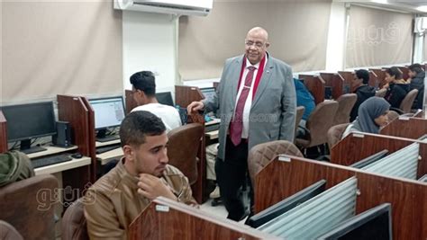 رئيس جامعة الأقصر يطمئن على سير الامتحانات بكليات الطب والعلوم والسياحة