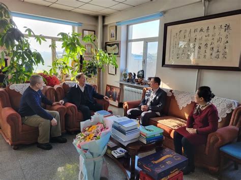 药学院领导班子新年看望慰问杨宝峰院士 哈尔滨医科大学药学院