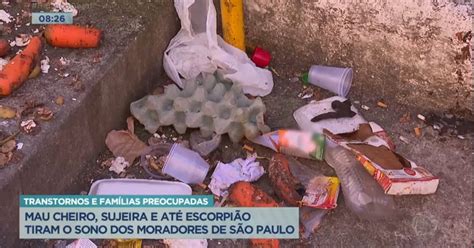 Moradores Denunciam Sujeira E Mau Cheiro Em Escadaria De Sp Record