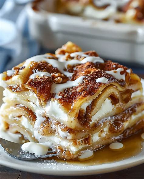 Cinnamon Roll Apple Lasagna