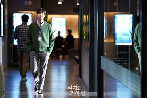 Up10tions Lee Jin Hyuk Talks About Preparing To Take On His 1st Ever