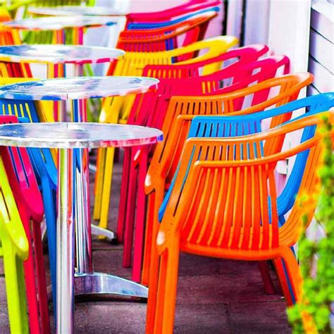 صندلی پلاستیکی اراک؛ جنس پروپیلن 4 نوع ساده حصیری تاشو چهار پایه ای