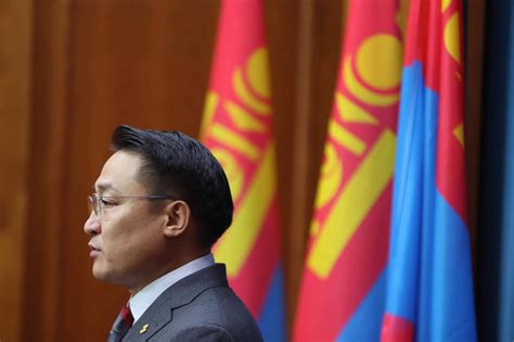 Д Амарбаясгалан Ерөнхий сайд бид хоёр МУИС ийг төгссөн нь бодитой огт