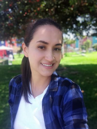 Karen From Bogota Colombia Seeking For Man Rose Brides