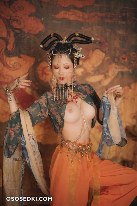 Cospaly Titi P V Naked Cosplay
