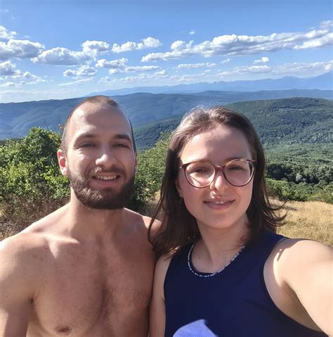 👉 „Невероятна книга Написана на изключително разбираем език Изцяло промени възгледите ми за