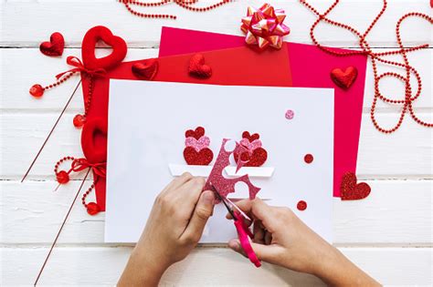 발렌타인 데이 배경 하트와 발렌타인 카드 아이들을위한 Diy 2월에 대한 스톡 사진 및 기타 이미지 2월 Diy 공예