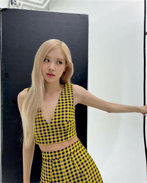 ロゼblackpink チャールズニュースとユーモア
