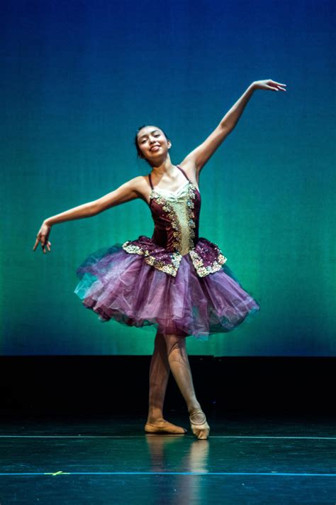 Artist Of The Issue Dancer And Choreographer Daniela Vasquez 24 The Hotchkiss Record