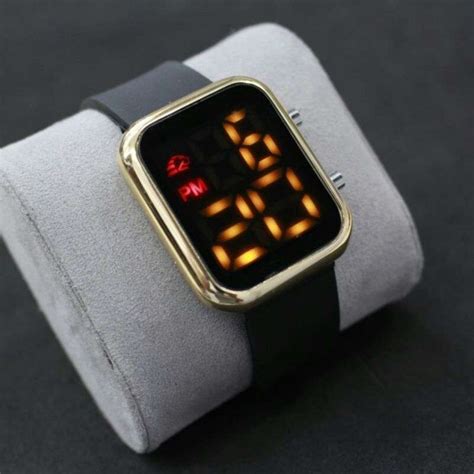 Jual LED Digital Jam Tangan Wanita LED Watch Digital Strap Rubber LED Terbaru Kekinian Model