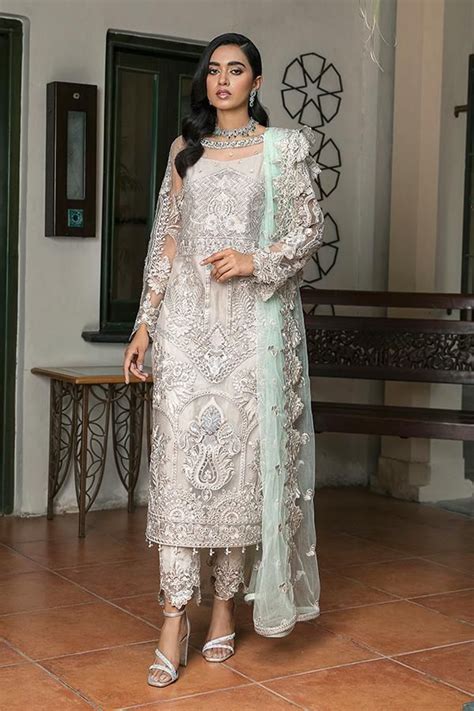 Pakistani Designer Dresses The Perfect Blend Of Elegance And Culture