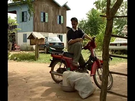 រឿង កំប្លែង សាររីចាស់ៗ ®®® 柬埔寨头条