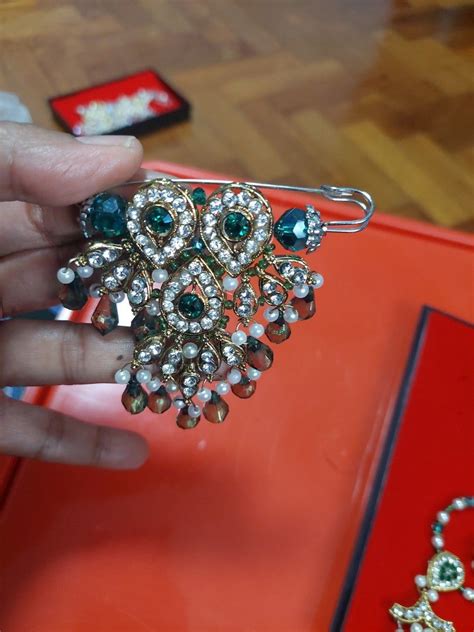 Brooches Womens Fashion Jewelry And Organisers Brooches On Carousell