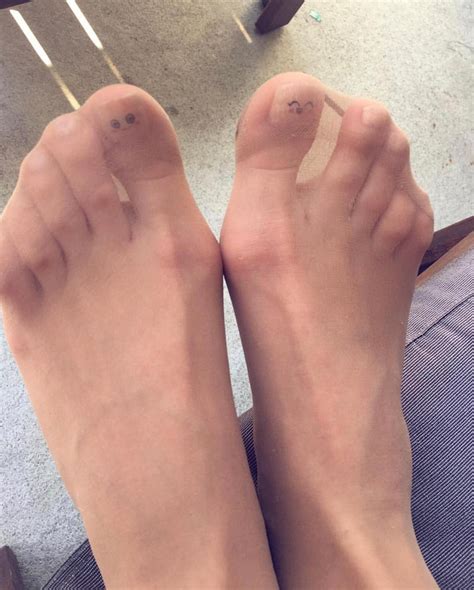 Nylons And Pantyhose Gorgeous Feet Pretty Hands Beauty Leg Sun Tan
