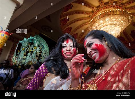 India Durga Puja Bengali Stock Photos India Durga Puja Bengali Stock Images Alamy