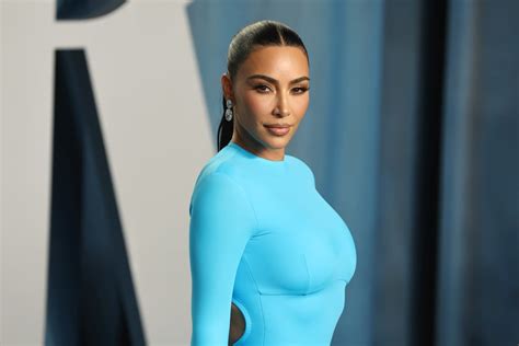 Kendall Jenner Calls Kim Kardashians Outfit A Diaper Popsugar Fashion