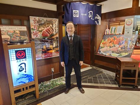動画必須！香りと煙立ち上る「一本釣り 炙りたて鰹のたたき」大阪で3店舗手掛ける「土佐料理 司」 【高知県公式】高知県のあれこれまとめサイト
