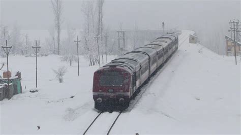 कश्मीर घाटी में रेल किराये में बड़ी छूट लोगों के लिए बना सफर सुहाना