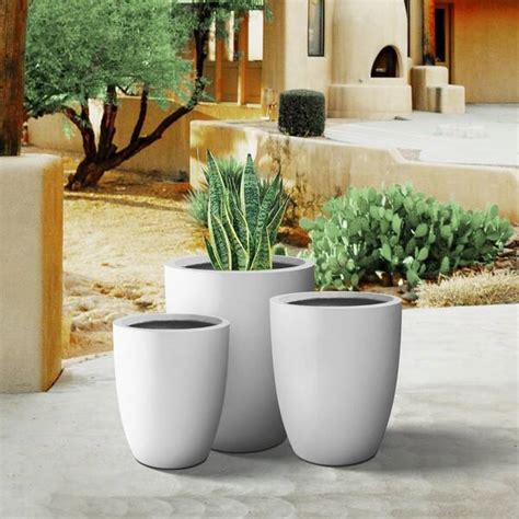 Plantara 23 In 21 In 18 In H Solid White Concrete Round Flower Pot