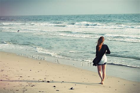 What The Way You Walk Reveals A Lot About Your Personality
