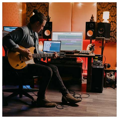Focusrite Scarlett Solo 3rd Gen With Shure Sm7b At Gear4music