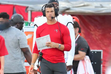 Panthers Dave Canales Has One Job Get Bryce Young On Track — He