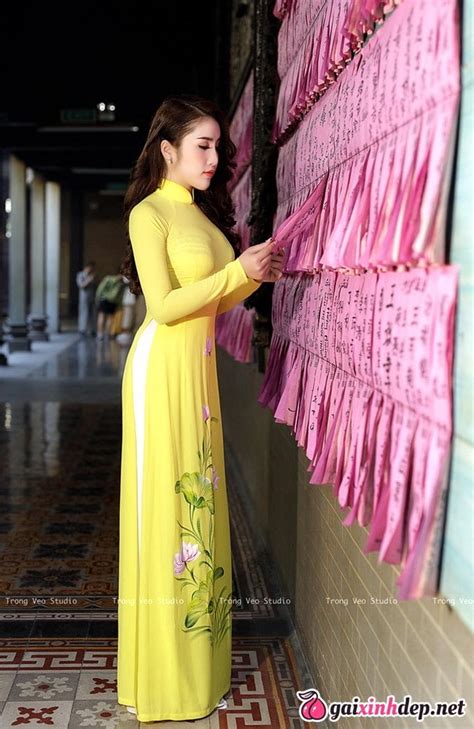 9 Mẫu áo Dài Vàng đẹp áo Dài Cưới Màu Vàng đồng Vàng Nghệ