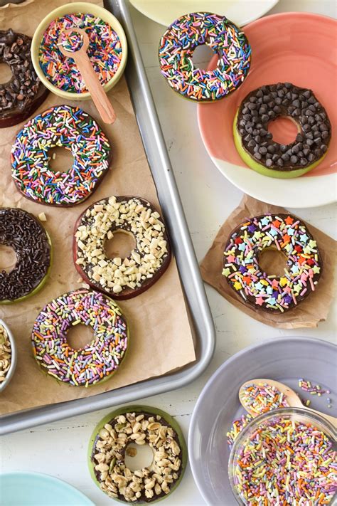 These Easy No Bake Apple Donuts Are The Perfect After School Snack For