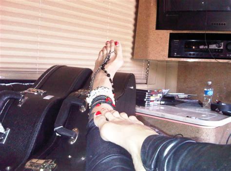 Juliet Simms Feet